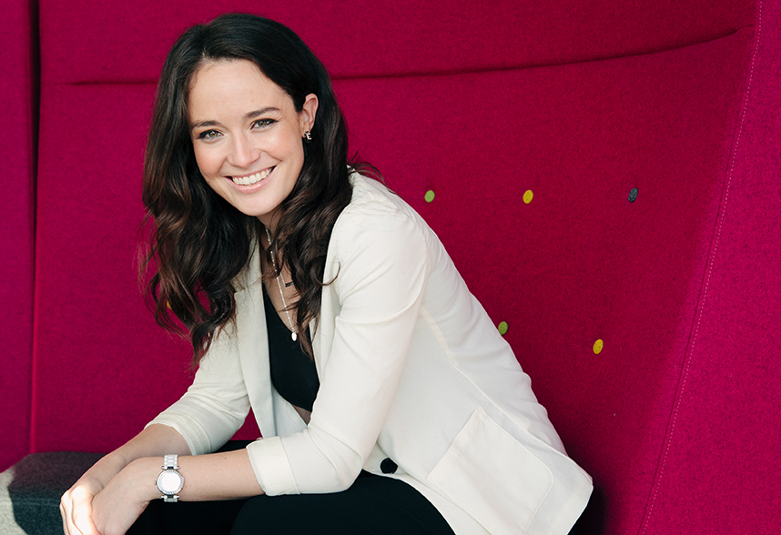 Heart's Jennifer Reoch to host | Awards 2023/24 - Glasgow Warriors